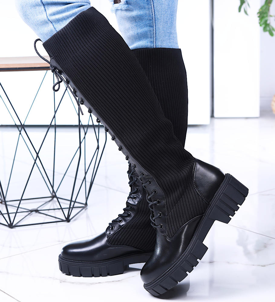 Czarne wysokie trapery glany z elastyczną cholewką / D7-3 15305 T592 ...